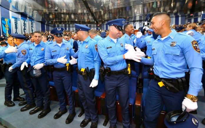 Puerto Rico cuenta con 221 nuevos agentes de la Policía - WIPR