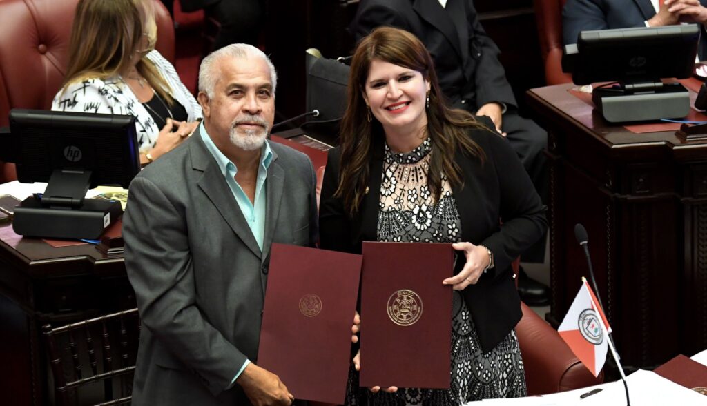 ¡FELICIDADES! Reconocen la trayectoria radial y deportiva del ...