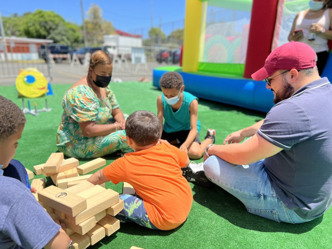 Anuncian incentivo de $4,000 para empleados de centros de cuido y ...