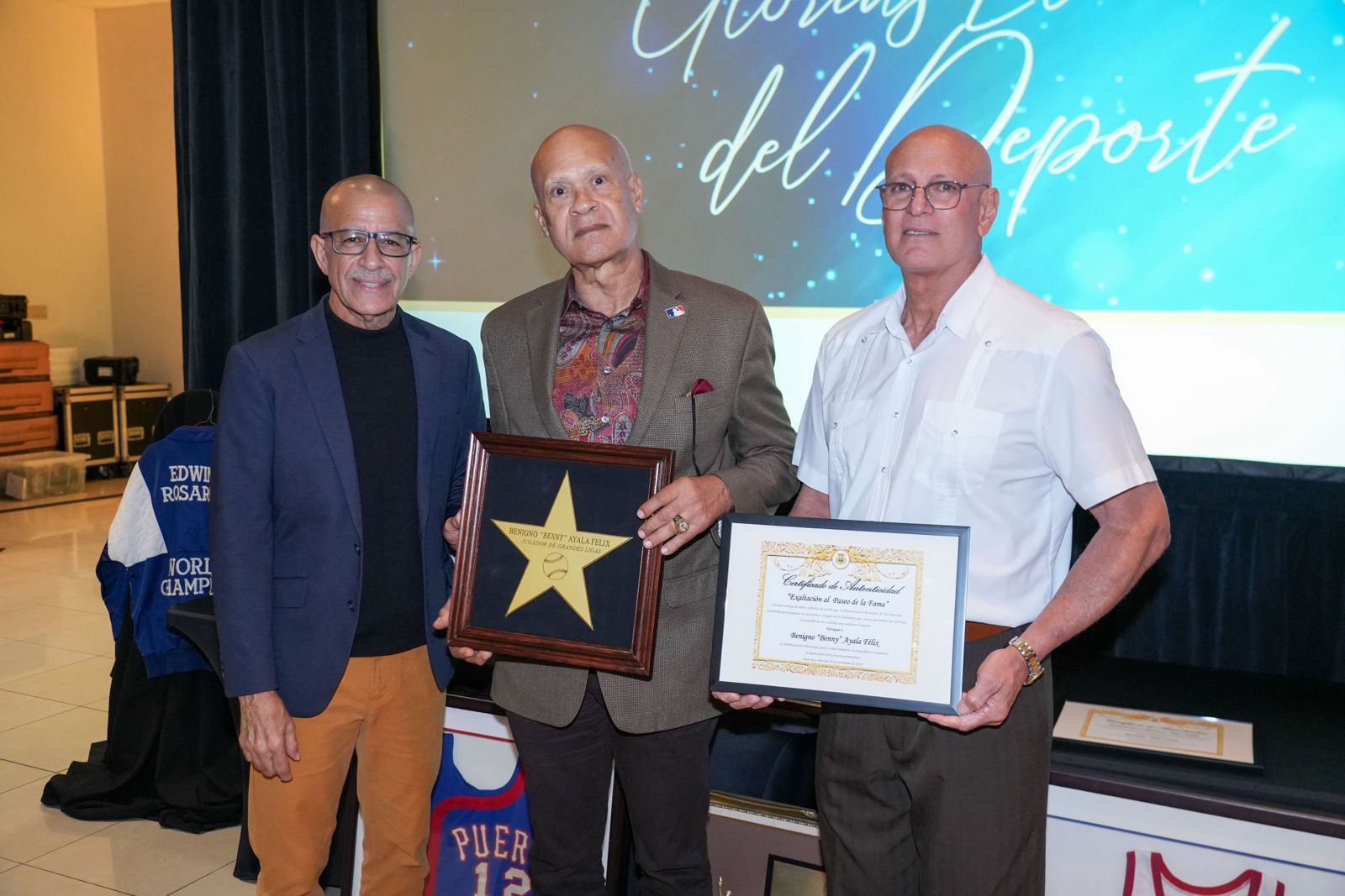 Municipio de Toa Baja celebra el legado de sus deportistas con Paseo de ...