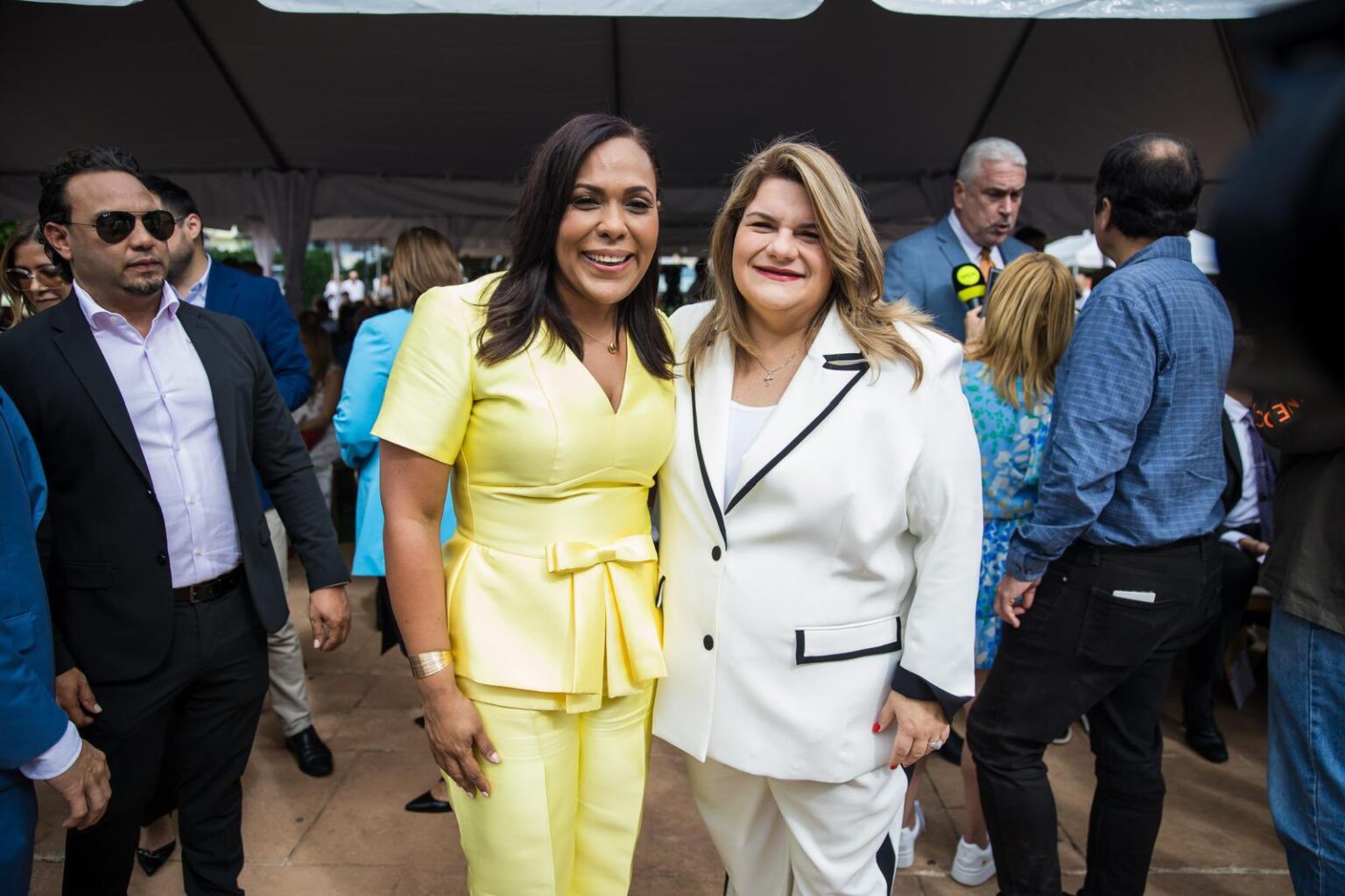 Gobernadora participa en juramentación de la alcaldesa de Gurabo - WIPR