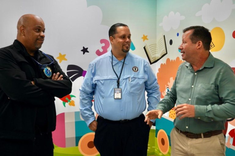 Centro de Vacunación en Medical Mall Guaynabo listo para atender ...